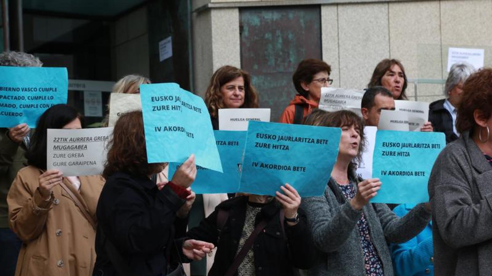 Ela Y Lab Ponen Fin A La Huelga Del Personal De Justicia En Euskadi